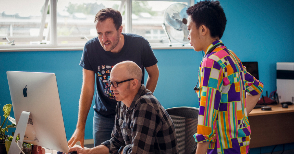 B2B Engagement | Peek & Poke